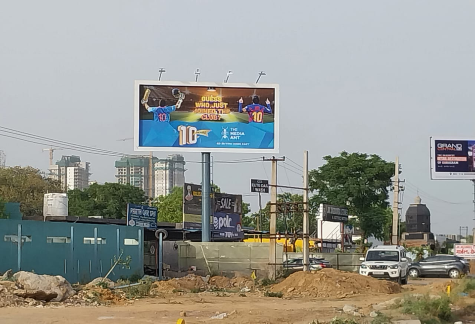 Outdoor Campaign - The Media Ant 10th Anniversary