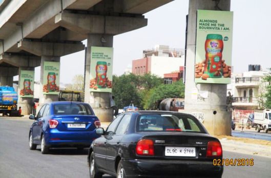 What is Outdoor Advertising? | Outdoor Advertising Examples & Types