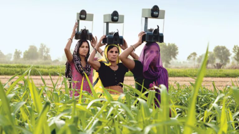 What is Roadshow Marketing? Types, Benefits and Examples