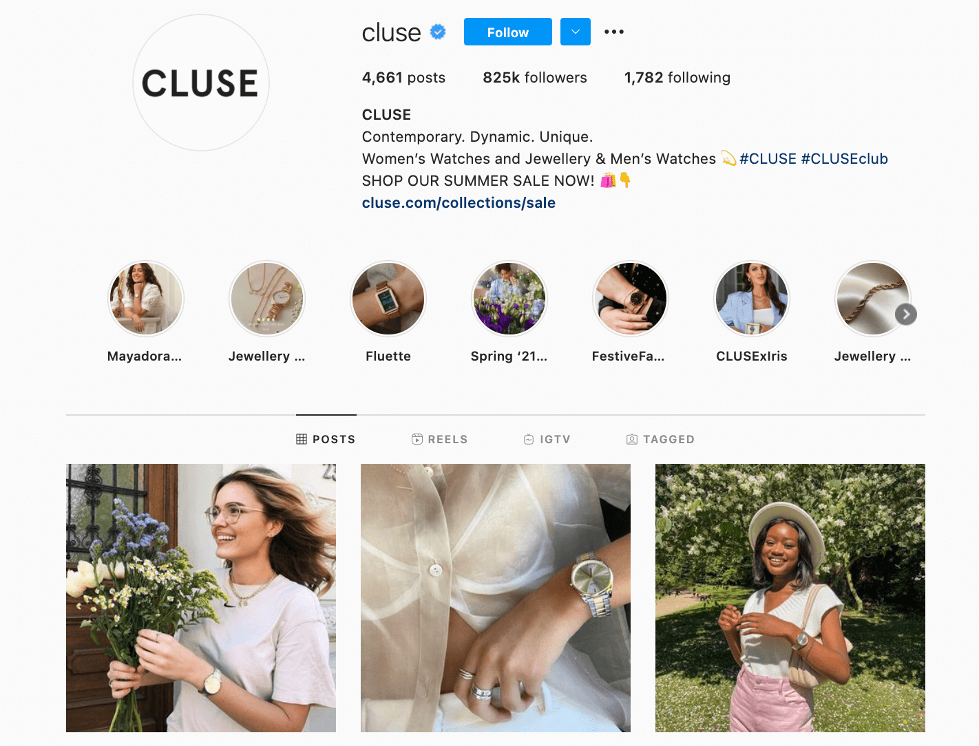 What is Social Commerce? Definition, Tactics, and Examples